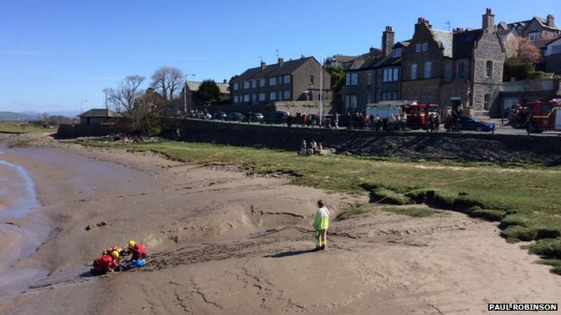 Teenager rescued from Arnside quicksand - BBC News