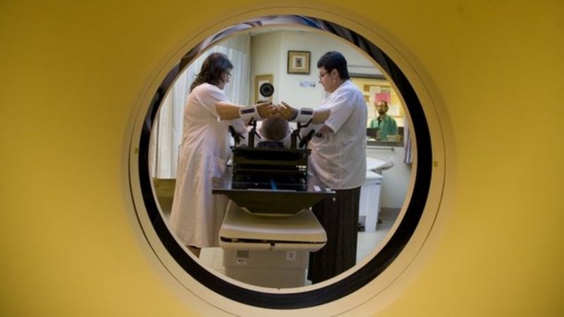 Casualty star Rebekah Gibbs dies, aged 41 - BBC News