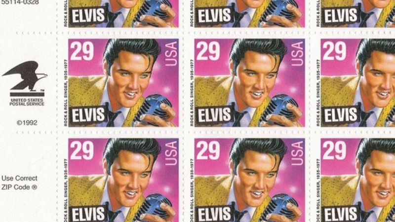 Elvis Presley dental crown goes on UK tour - BBC News