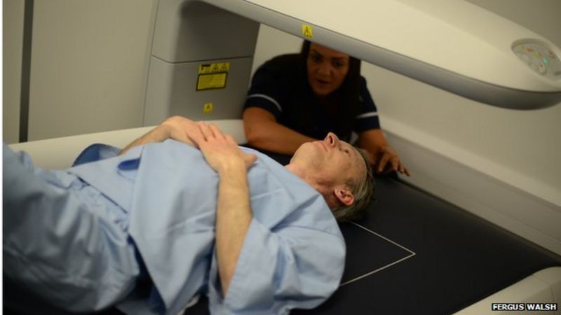 World's biggest scanning project to track diseases - BBC News