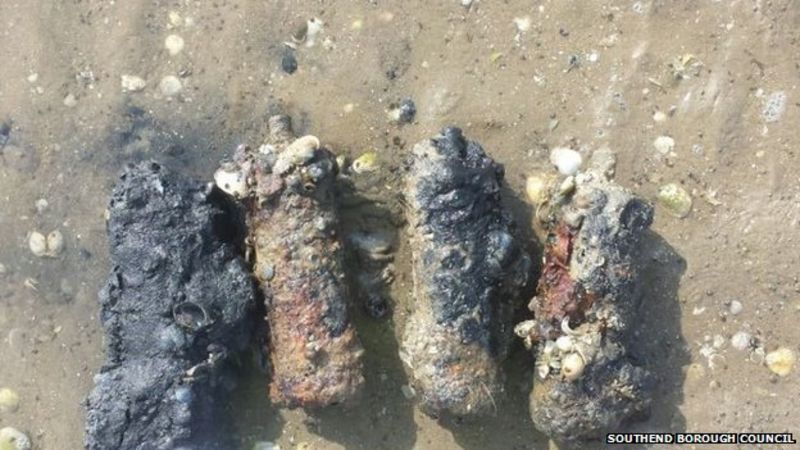 Beach shut due to unexploded shells - BBC News