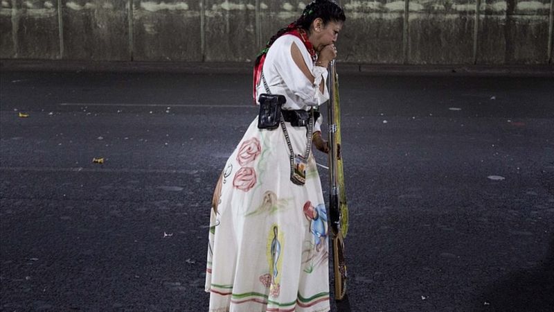 In pictures: Mexico celebrates Cinco de Mayo - BBC News