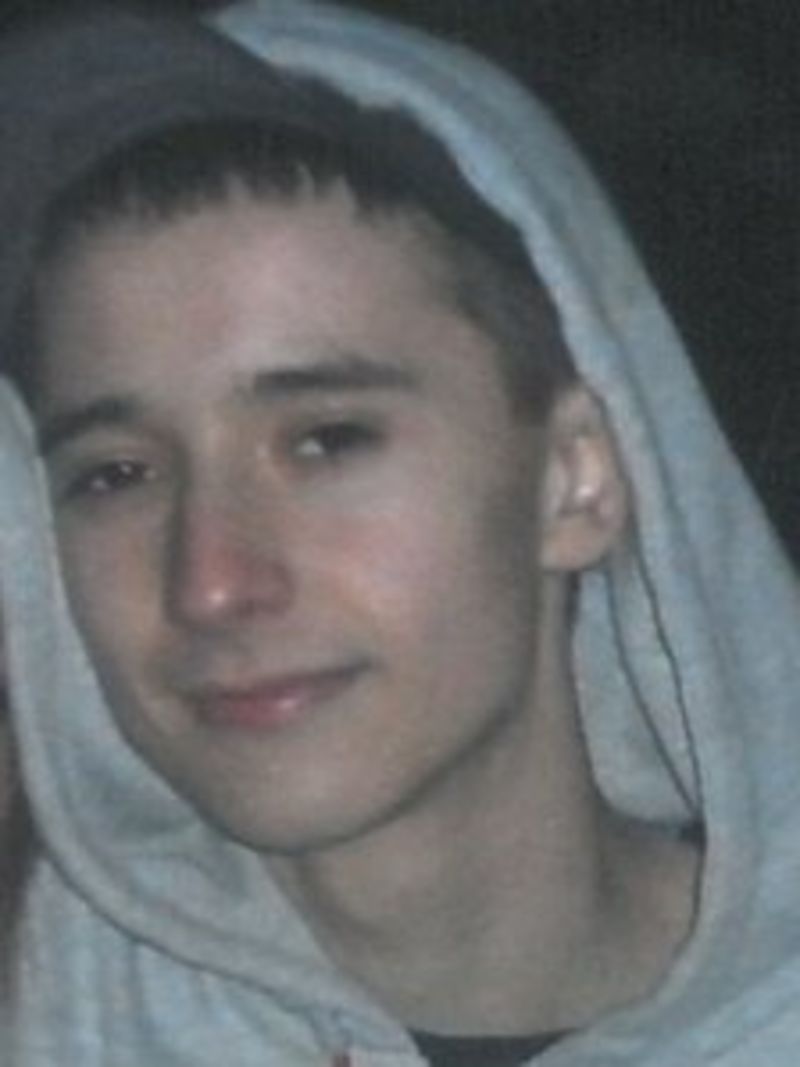 Hemsby party death: Connor Barrett died of stab wound - BBC News