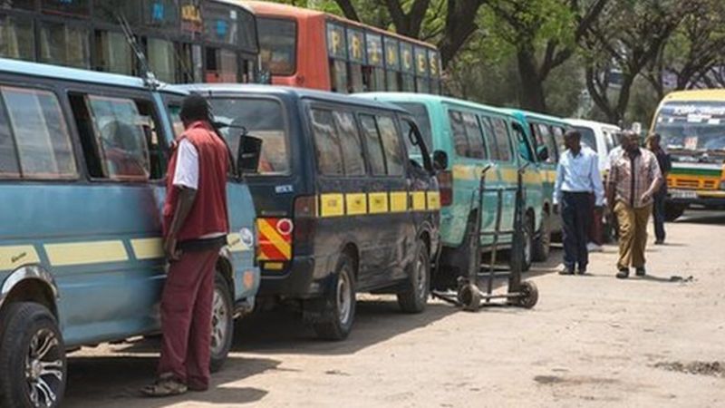 Kenya's matatu bus system to go cashless - BBC News