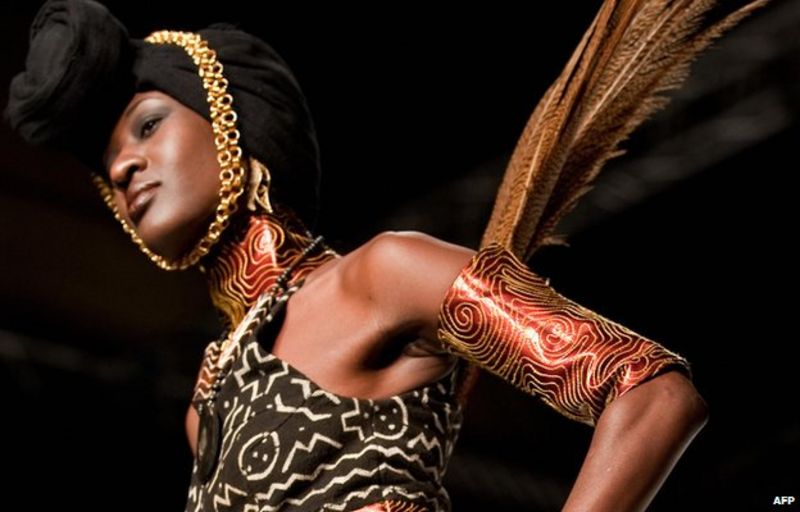 Kofi Ansah: Ghana mourns fashion guru - BBC News