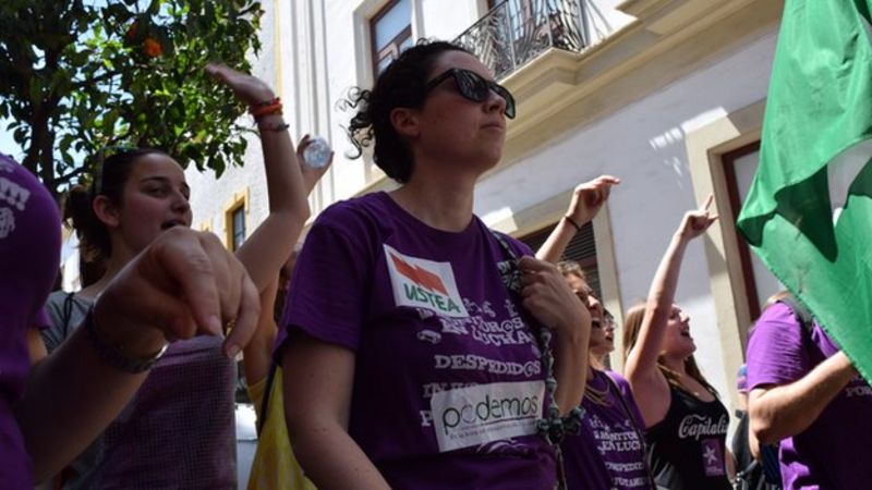 Spain rally: Podemos holds Madrid mass 'March for Change' - BBC News