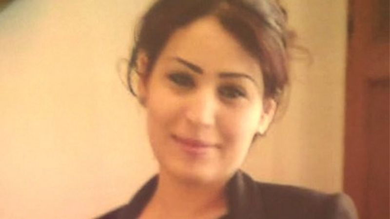 Rania Alayed: Father regrets not helping her leave husband - BBC News