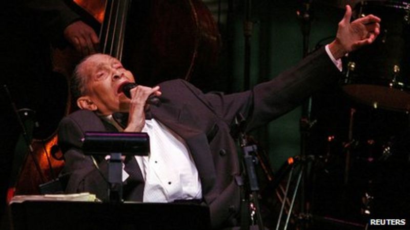 Jazz singer Jimmy Scott dies at 88 - BBC News