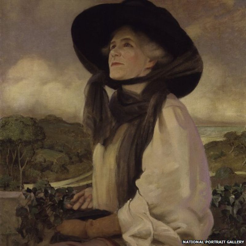 Guildford gallery explores 'most famous Victorian actress' - BBC News