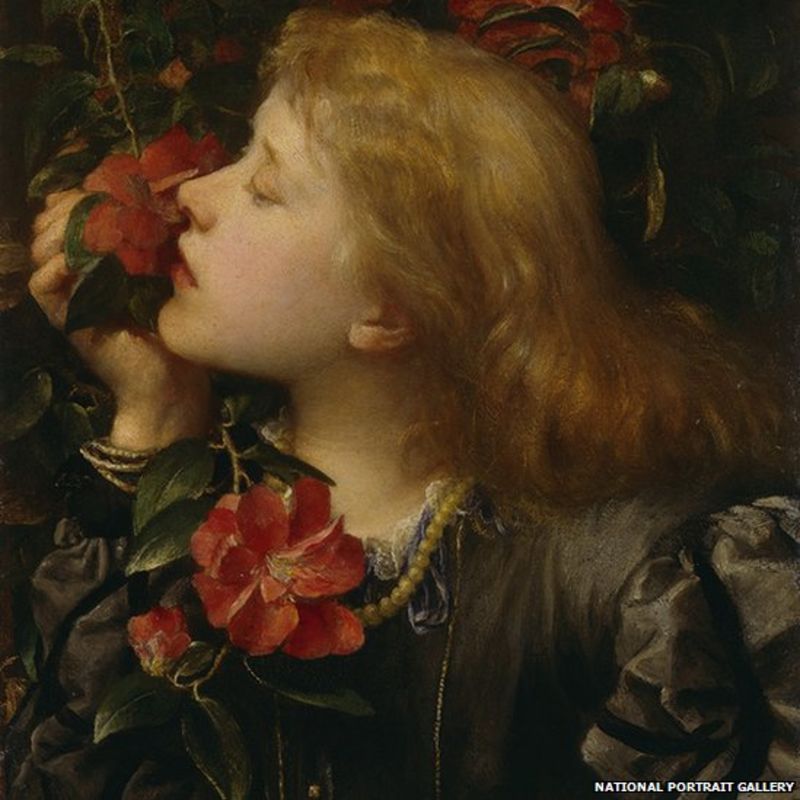 Guildford gallery explores 'most famous Victorian actress' - BBC News