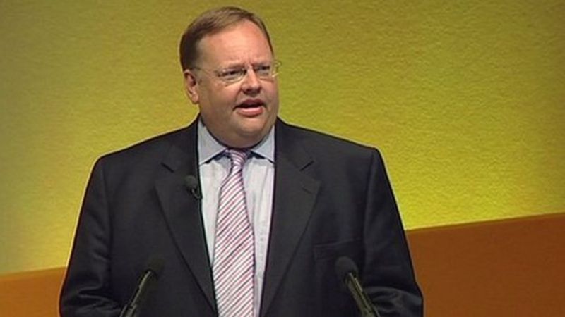 Rennard accuser quits Lib Dems after losing appeal - BBC News