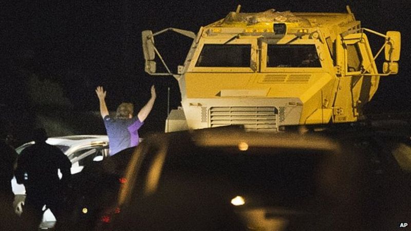 Murder charges in deaths of six Texas family members - BBC News