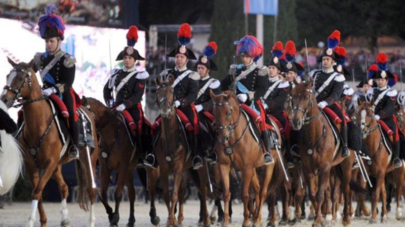 It's 200 years old, but what is Italy's carabinieri? - BBC News