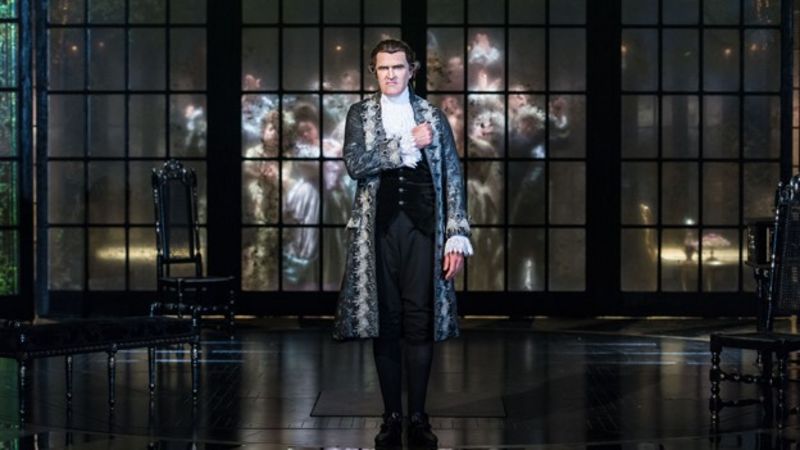 Amadeus writer Sir Peter Shaffer dies aged 90 - BBC News