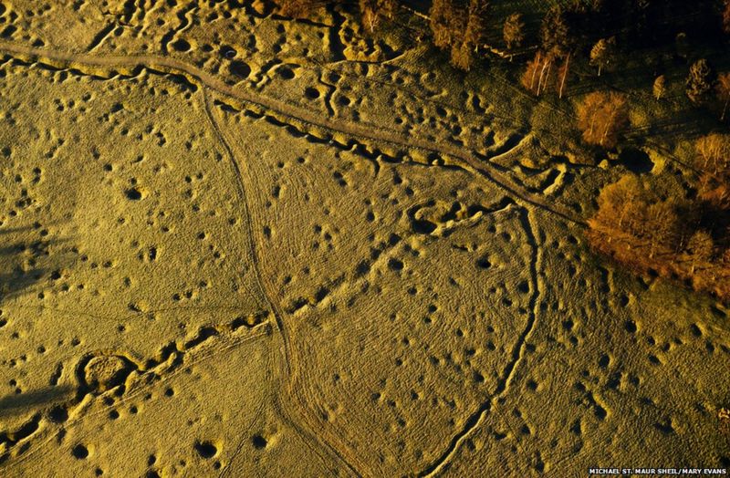 In pictures: World War One battlefields 100 years on - BBC News
