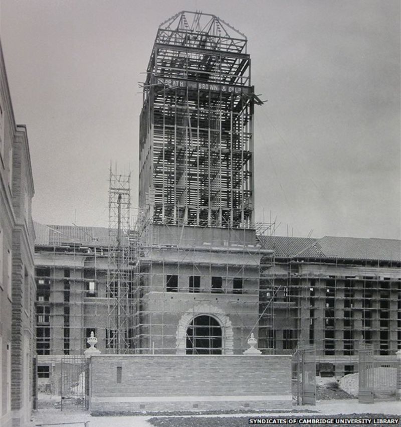 Cambridge University Library photos to go on display - BBC News