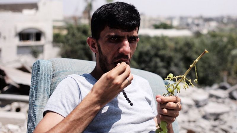 In pictures: Faces from Gaza - BBC News