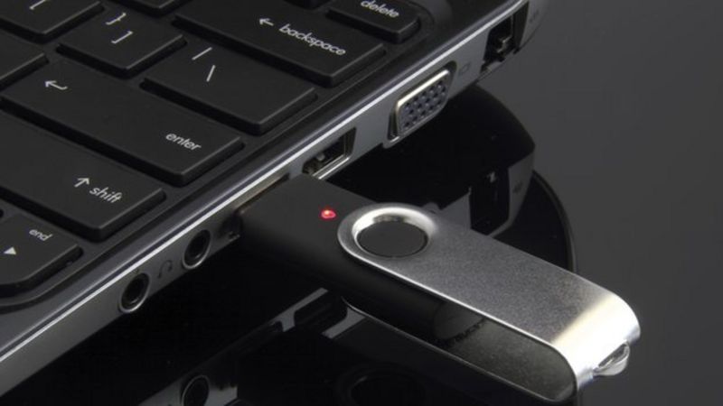 Malware-infected USB sticks posted to Australian homes - BBC News