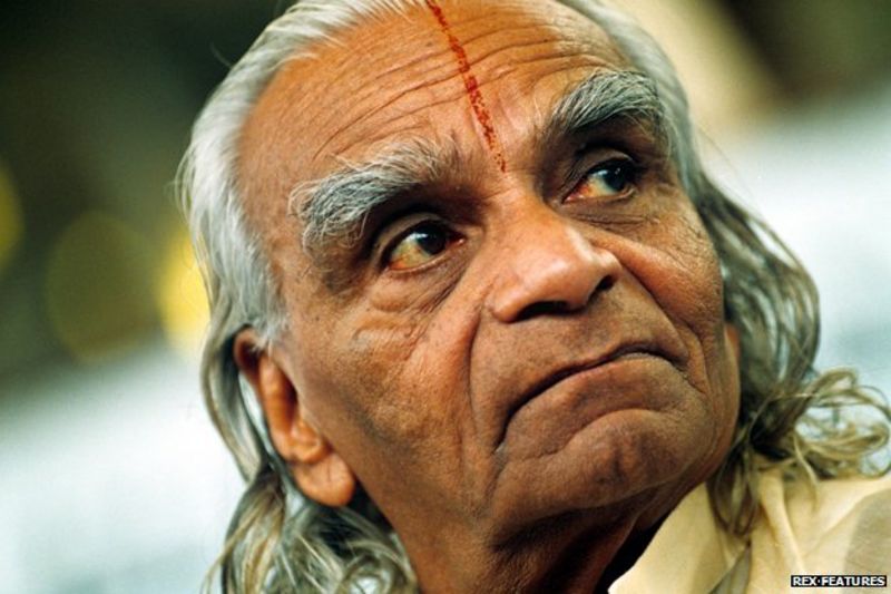BKS Iyengar: The man who helped bring yoga to the West - BBC News
