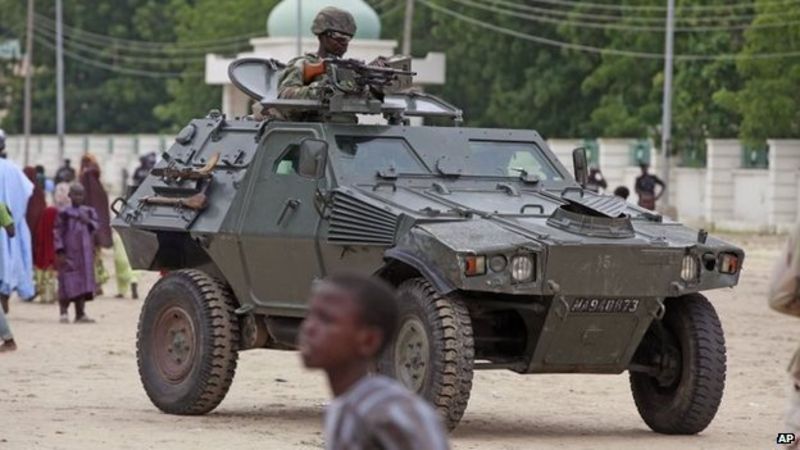Nigerian troops cross border after Boko Haram clashes - BBC News