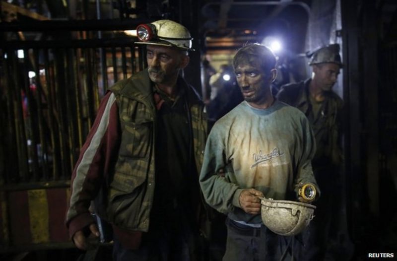 Five coal miners die in Bosnia after quake rocks mine - BBC News