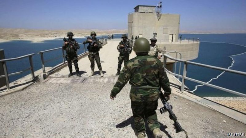 US strikes Islamic State militants at Iraq's Haditha dam - BBC News