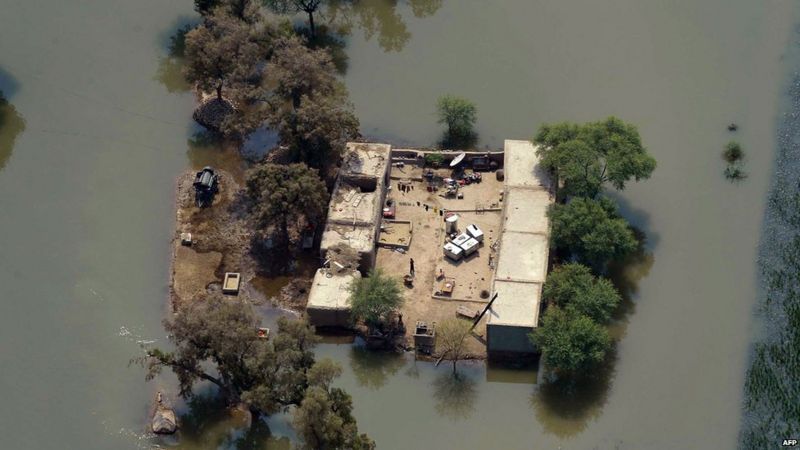 Day in pictures: 11 September 2014 - BBC News