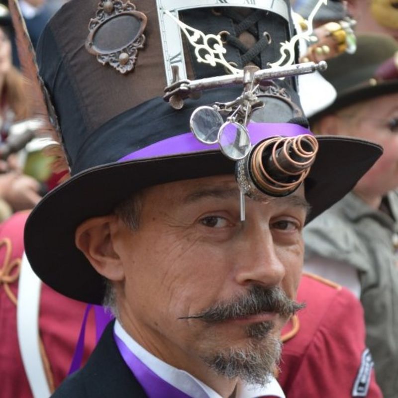 Hundreds attend Europe's largest steampunk festival in Lincoln - BBC News