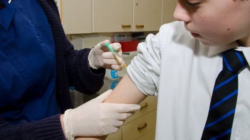 Review of HPV vaccine side-effects - BBC News