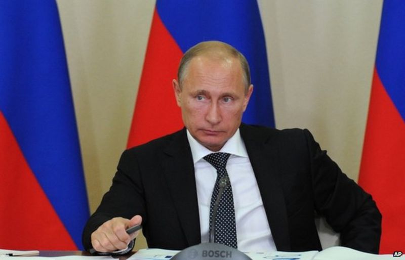 Russia brain drain after Putin crackdown - BBC News