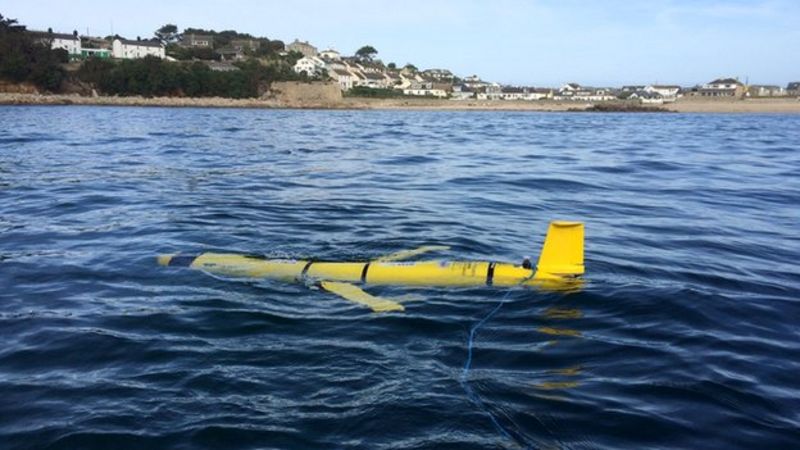 Big robot fleet takes to UK waters - BBC News