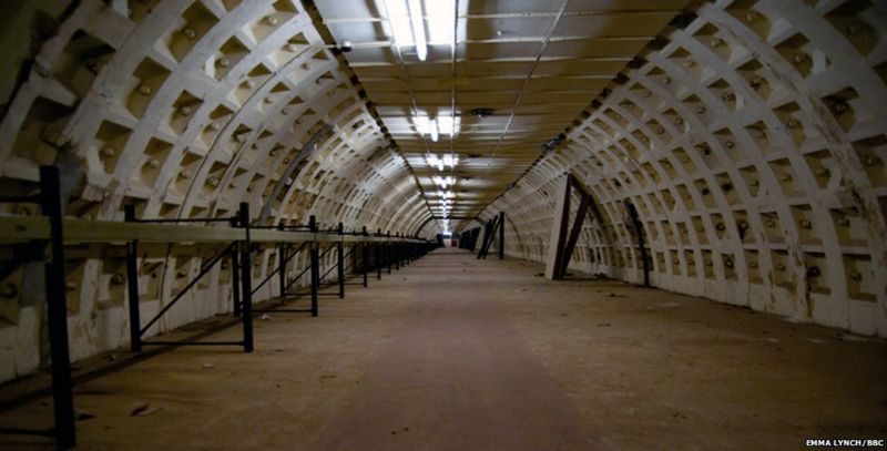 What lies beneath London? - BBC News