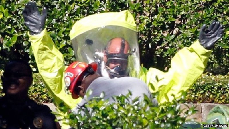 Ebola crisis: Hospital official 'sorry for mistakes' - BBC News