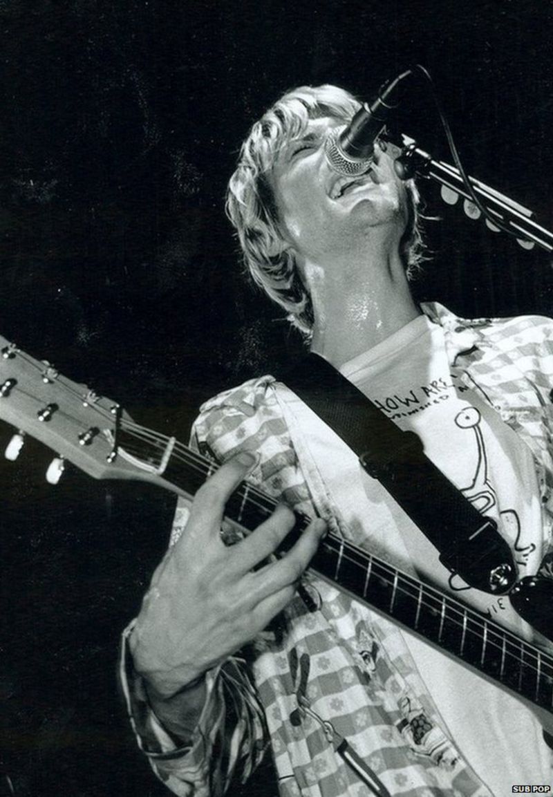 Nirvana: 25 years since first UK gig in Newcastle - BBC News