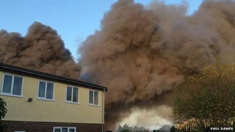 Seventy firefighters tackle Hadleigh chemical warehouse blaze - BBC News