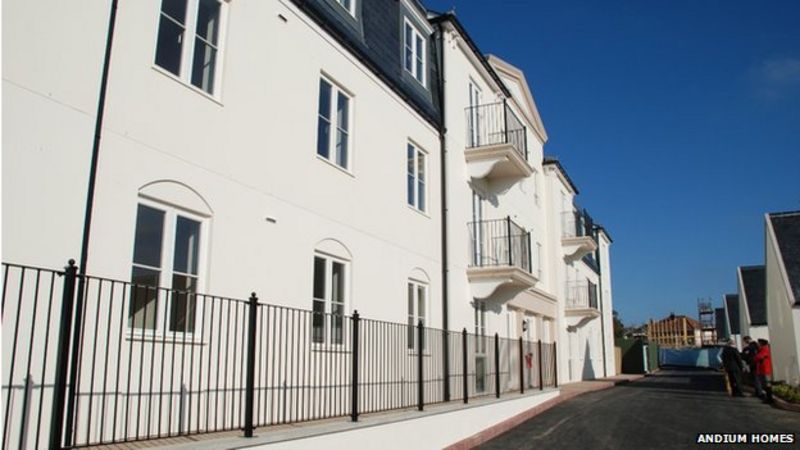 Retirement village in St Saviour is completed - BBC News