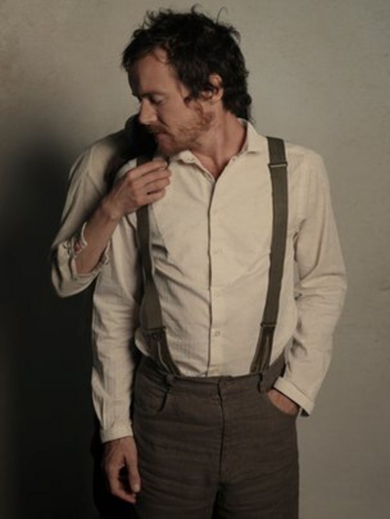Damien Rice: Back in the spotlight - BBC News