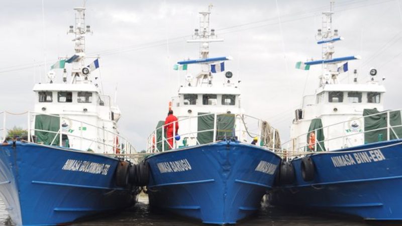Danger zone: Chasing West Africa’s pirates - BBC News