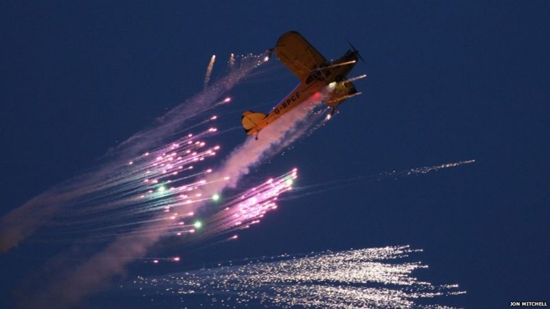 Your pictures: Fireworks - BBC News