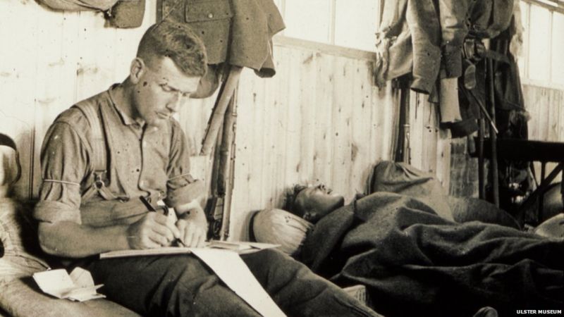 George Hackney: Unseen WW1 photos uncovered - BBC News