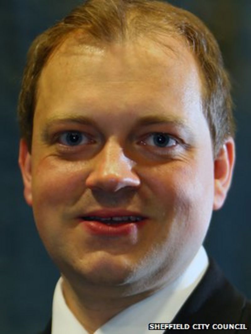 Sheffield councillor Jack Scott resigns after strikes - BBC News