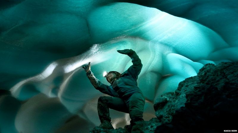 Pin up boy: Danny Macaskill shot among contest winners - BBC News