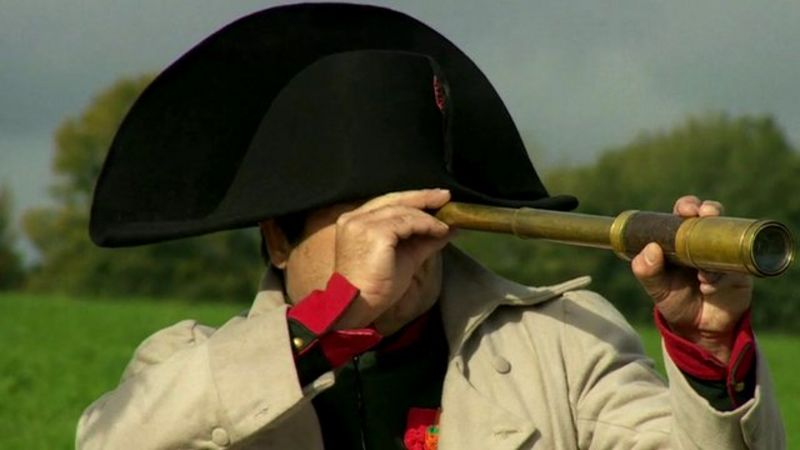 Battle of Waterloo memorial unveiled at London station - BBC News