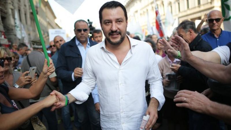 Italy anti-immigration rally draws thousands in Rome - BBC News