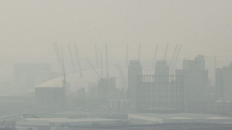 Air pollution 'causing deadly public health crisis' - BBC News