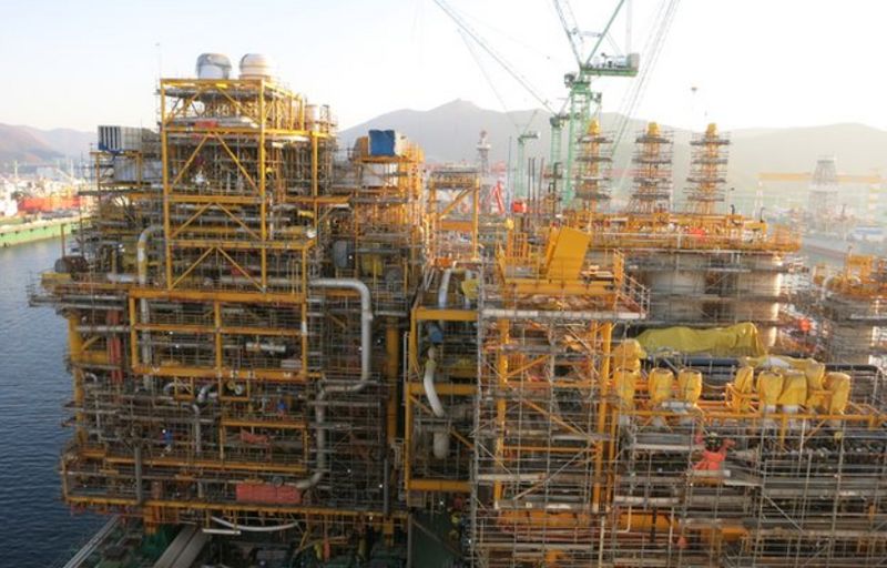 The largest vessel the world has ever seen - BBC News