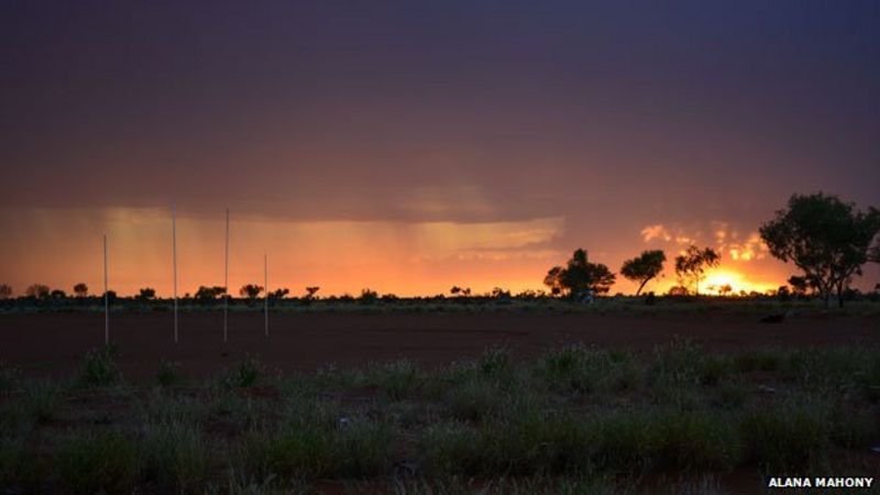 The day the Pintupi Nine entered the modern world - BBC News