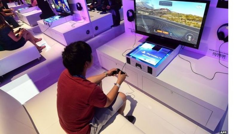 Xbox, Sony hackers hit by hack attack - BBC News