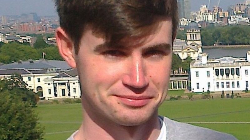 Harry Martin death: Community to remember photographer - BBC News