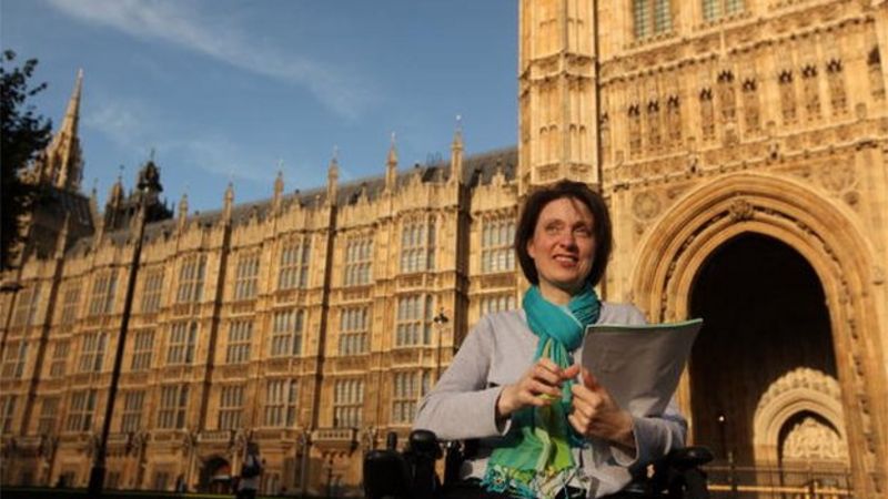 Debbie Purdy: Pain 'too much' for right-to-die campaigner - BBC News